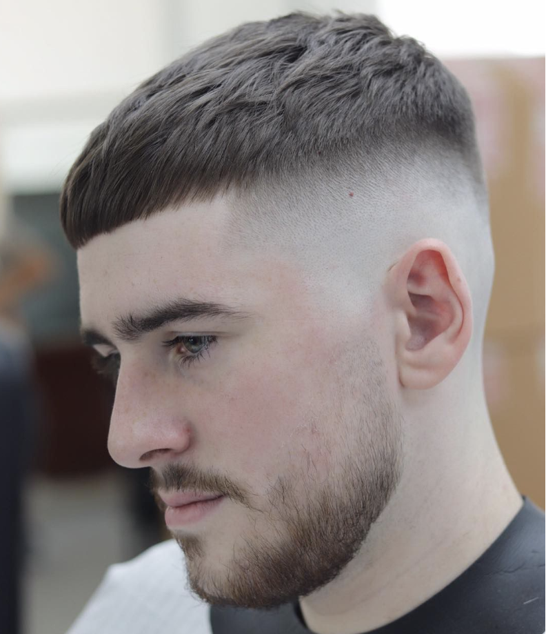 Model Rambut Pria Terbaru 2025: Gaya Sesuai Bentuk Wajah